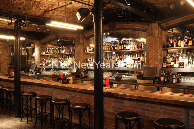 New Years Eve at Hilo Bar